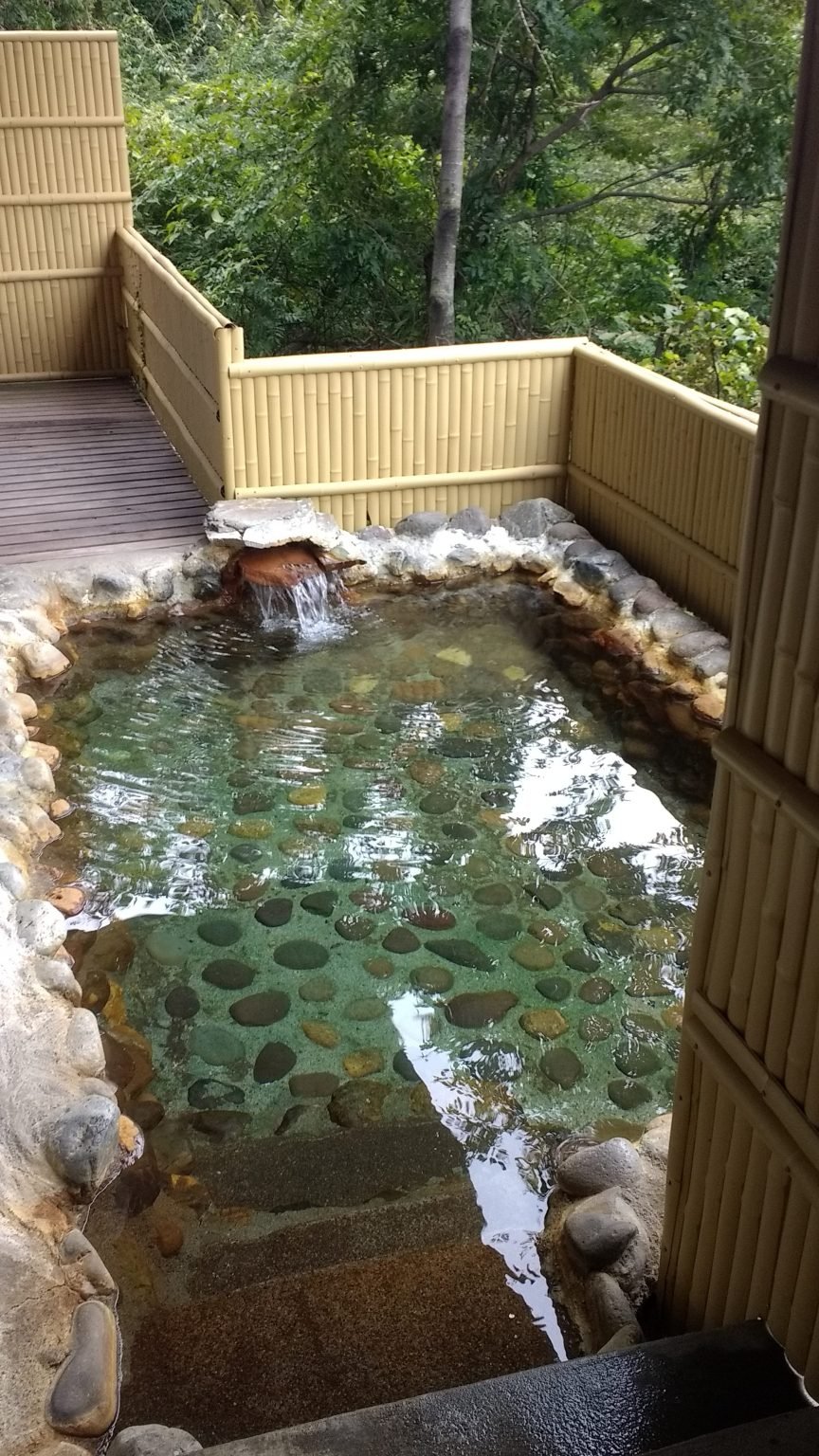 Descubriendo el rotemburo (露天風呂) | Japón Explora